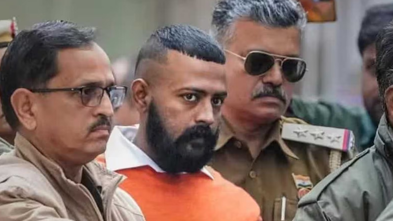 Sukesh Chandrasekhar Letter - మరో 3 స్లాట్లు రెడీ చేయండి.. మండోలి జైలు ...