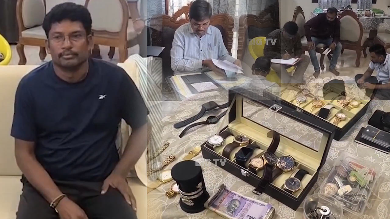ACB Raids: తహసీల్దార్ నివాసంలో ఏసీబీ సోదాలు.. రూ.5 కోట్ల విలువైన ఆస్తుల ...