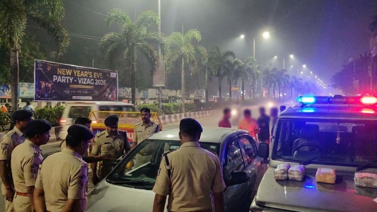 Vizag Drugs Case: న్యూ ఇయర్ వేళ విశాఖలో డ్రగ్స్ కలకలం.. బెంగళూరు నుంచి ...
